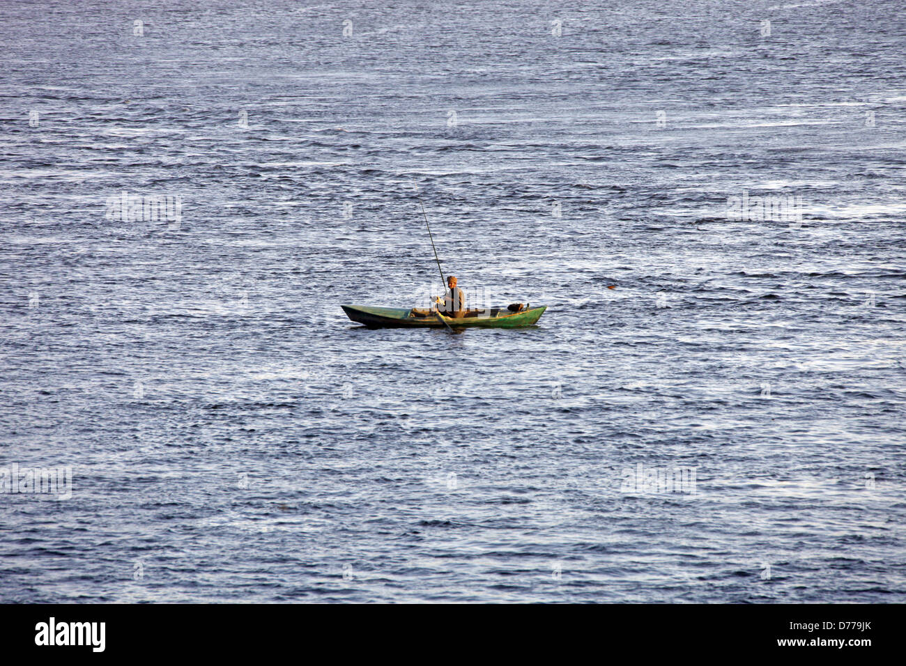 Green rowing boat hi-res stock photography and images - Alamy