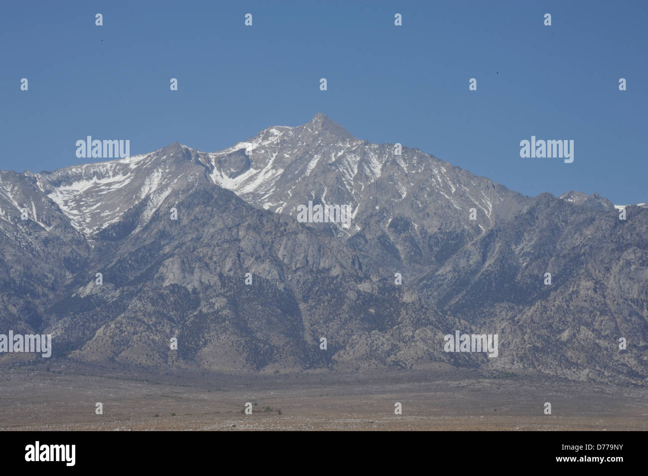 Manzanar in owens valley hi-res stock photography and images - Alamy