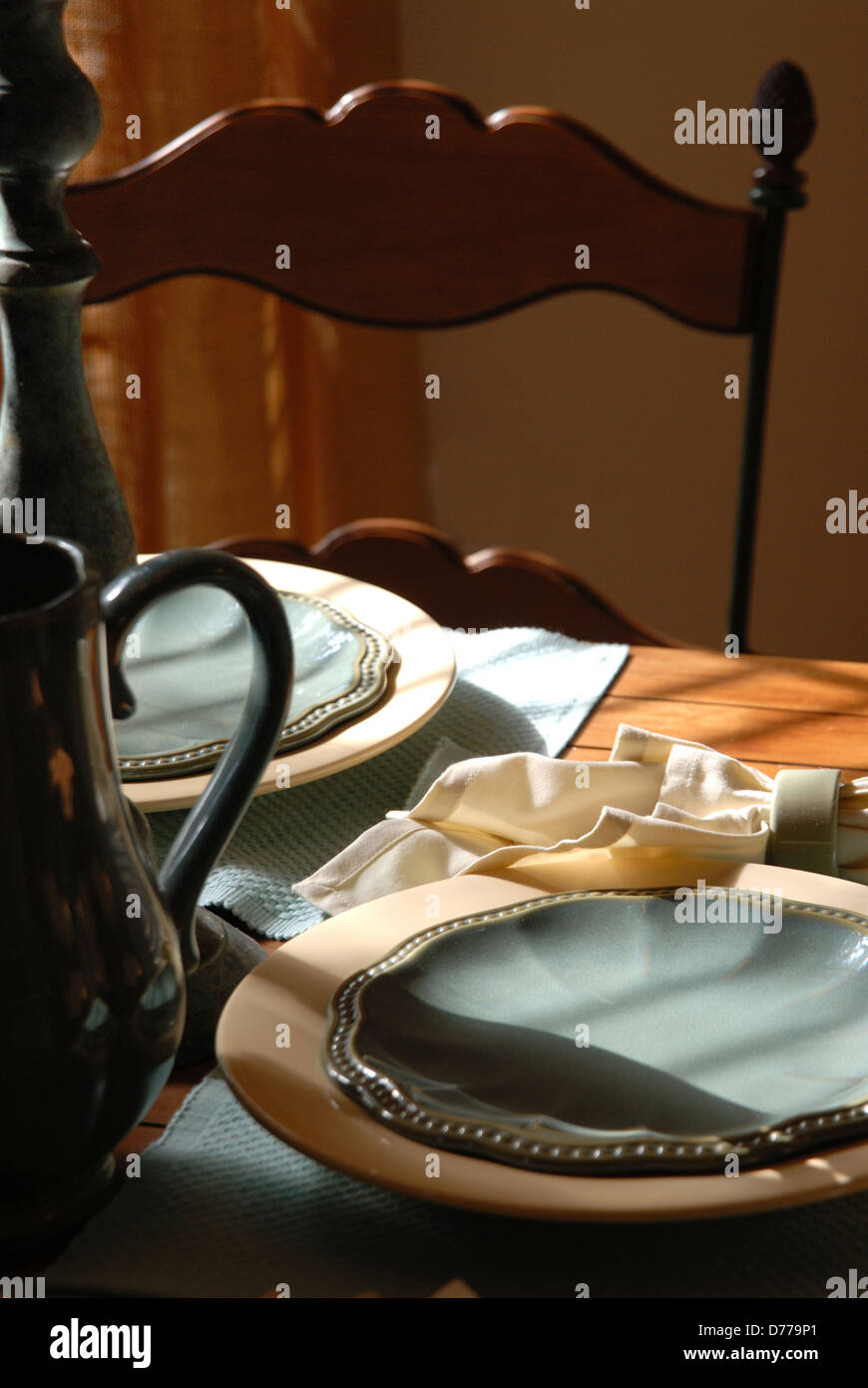 Table setting in kitchen hi-res stock photography and images - Alamy