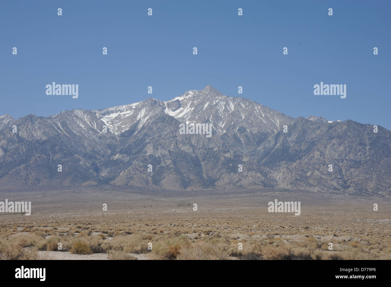 Manzanar in owens valley hi-res stock photography and images - Alamy