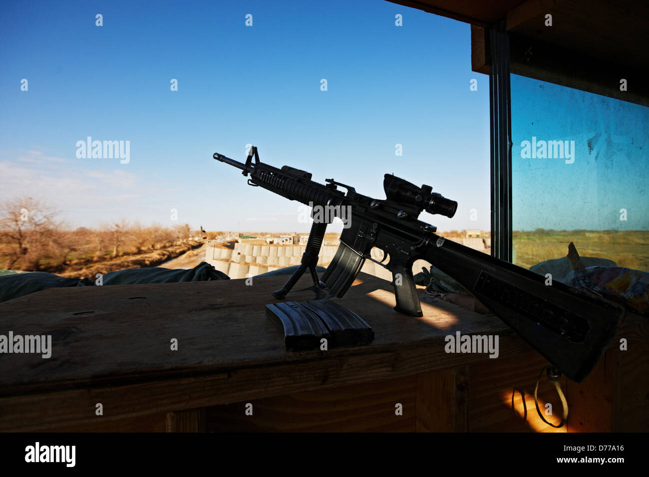 Assault carbine hi-res stock photography and images - Alamy