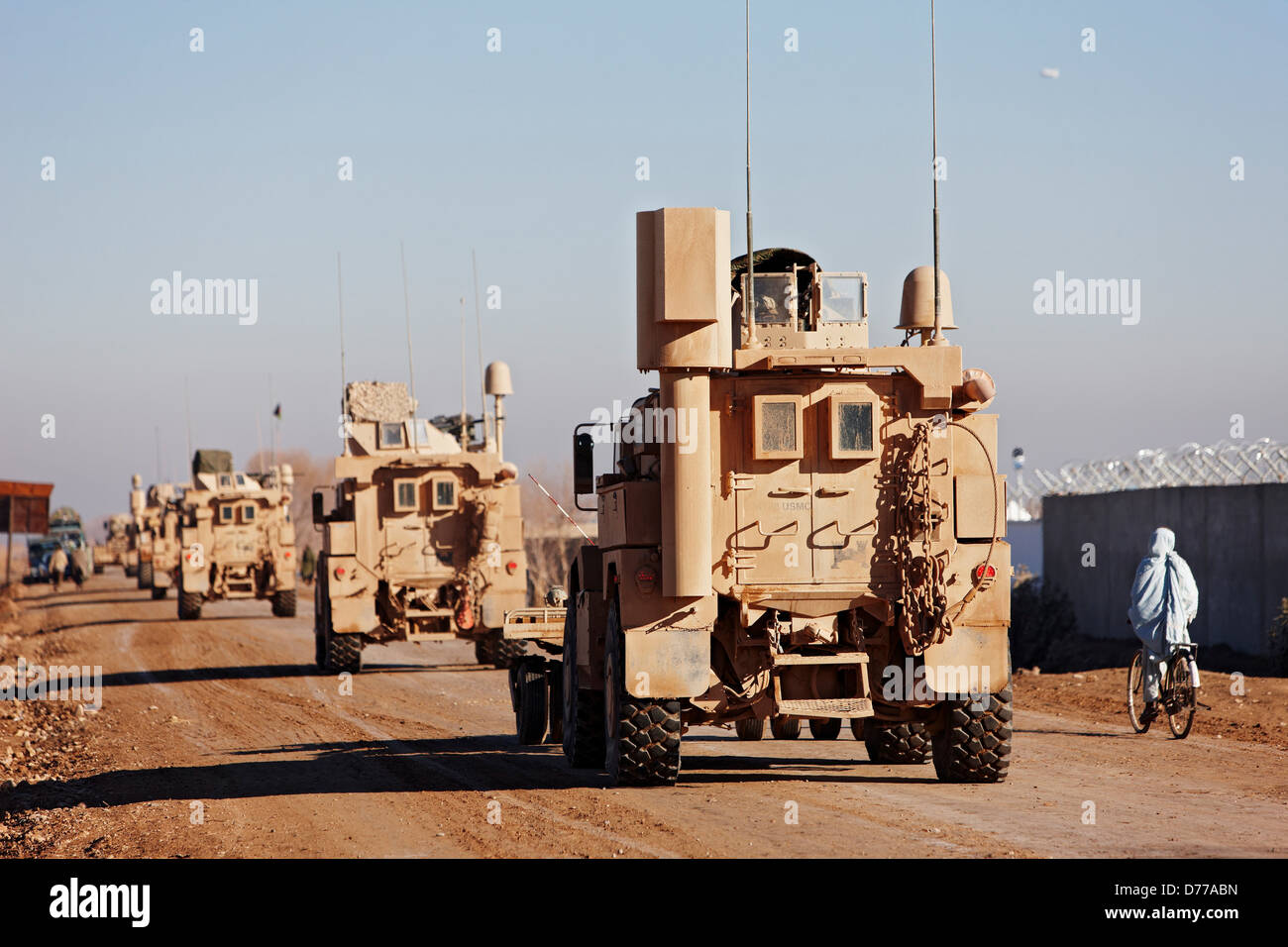 Convoy u s marine corps mine resistant hi-res stock photography and ...