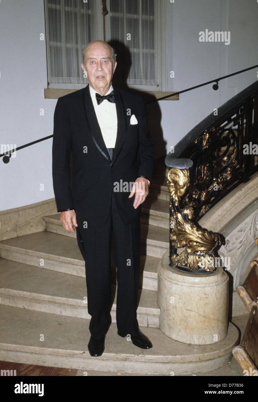 RAY MILLARD.E4772.Supplied by Photos, inc.(Credit Image: © Supplied By ...