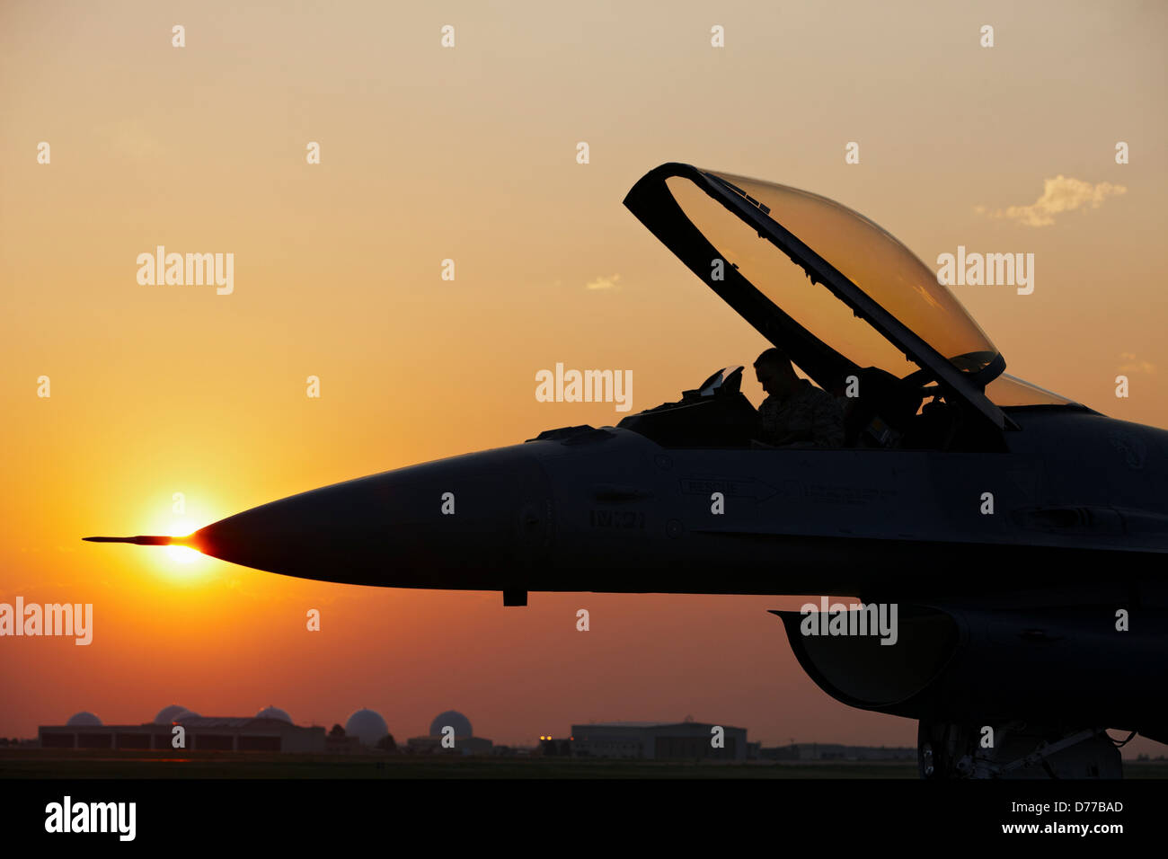 Crew chief hi-res stock photography and images - Alamy