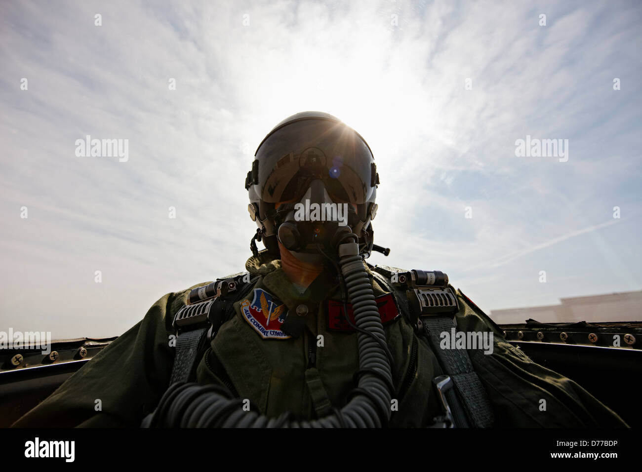 Cockpit View Pilot F-16 Stock Photo - Alamy