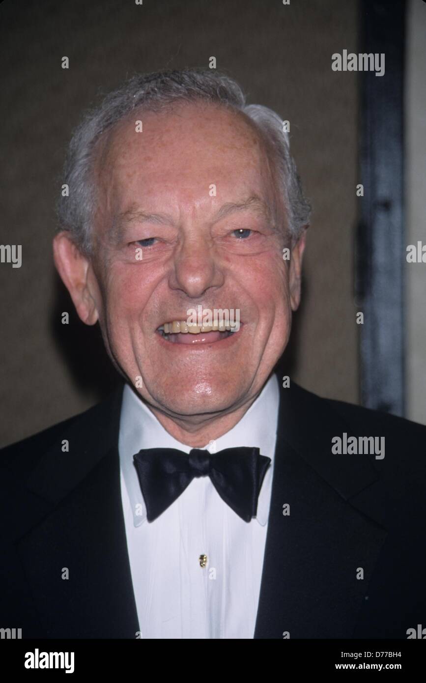 ROBERT SCHIEFFER.Broadcasting and cable magazine hall of fame salutes ...