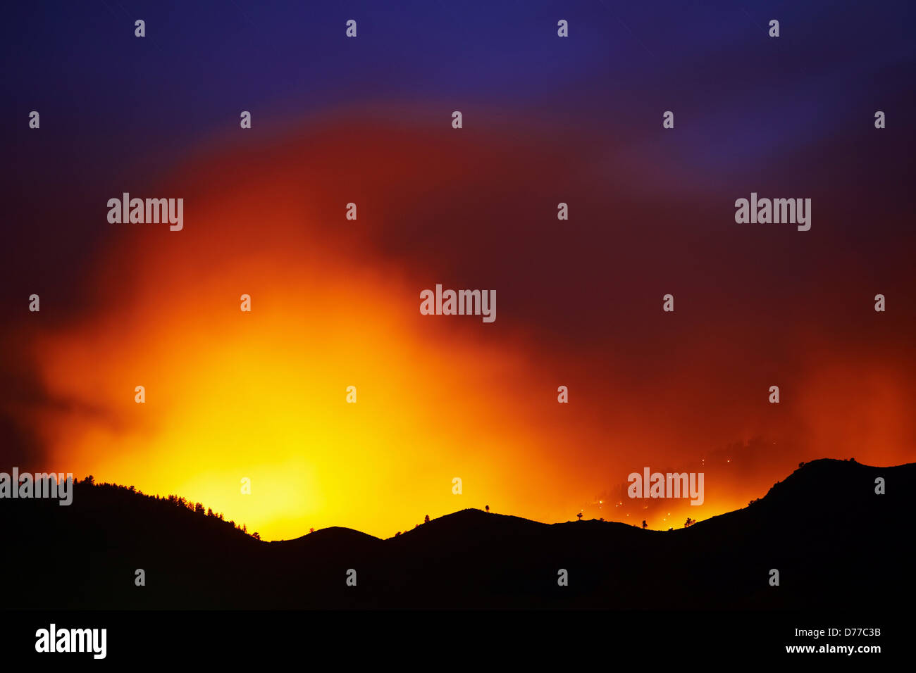 Night View Raging Wildfire Stock Photo - Alamy