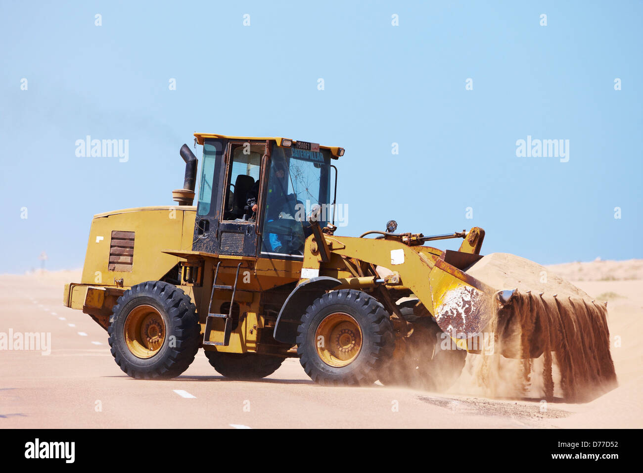 Front end loader hi-res stock photography and images - Alamy