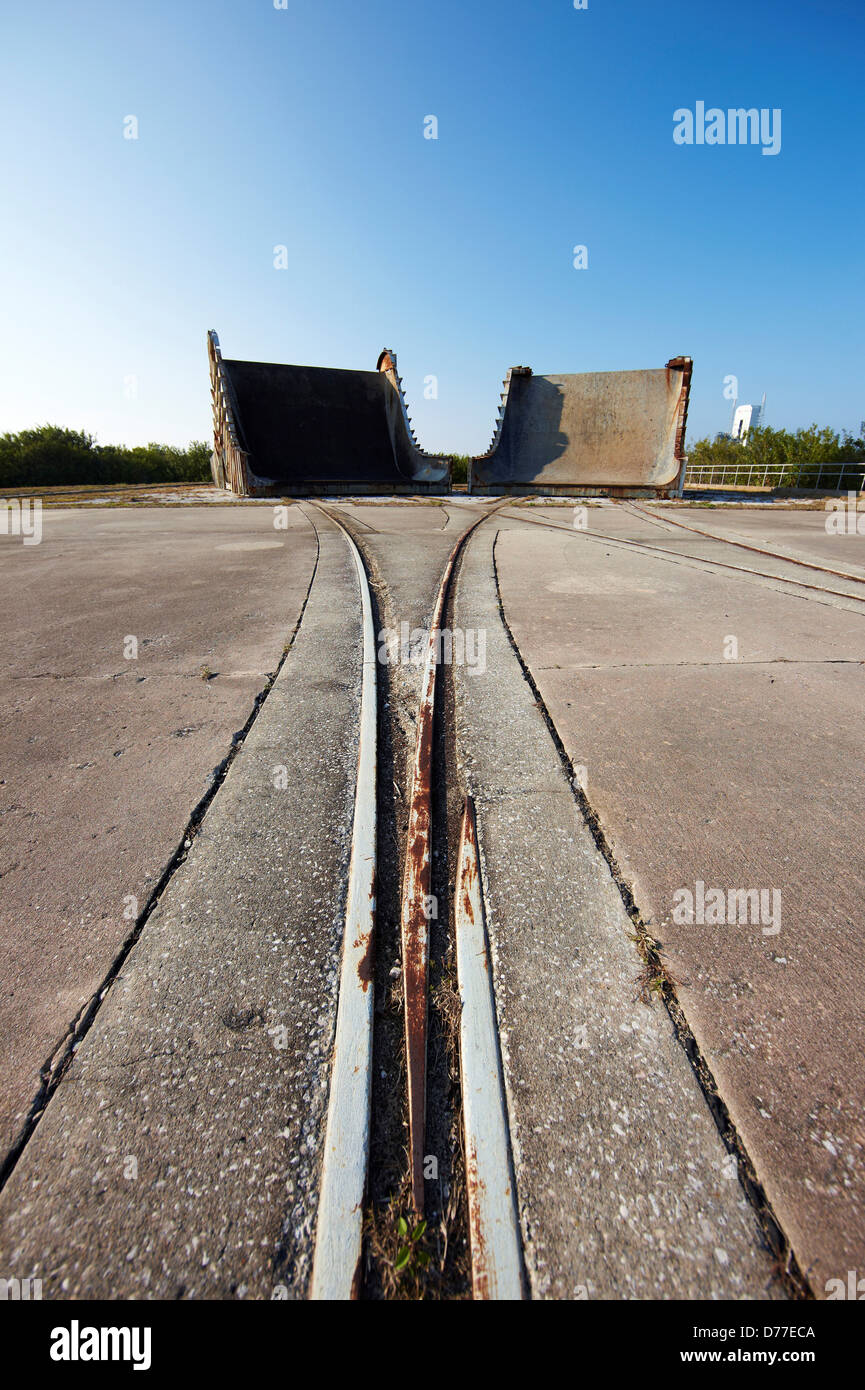 Blast deflector hi-res stock photography and images - Alamy