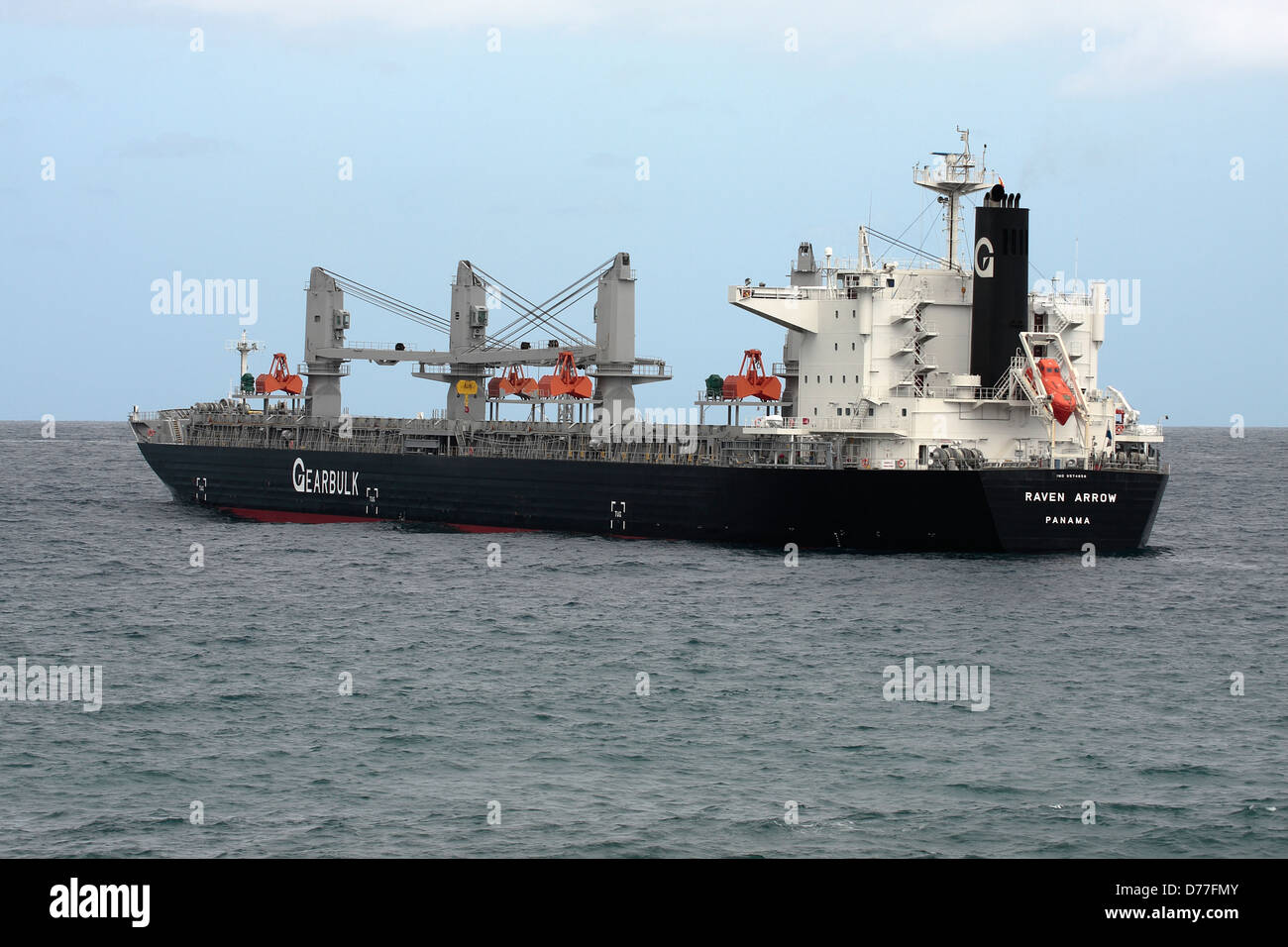 Raven arrow hi-res stock photography and images - Alamy