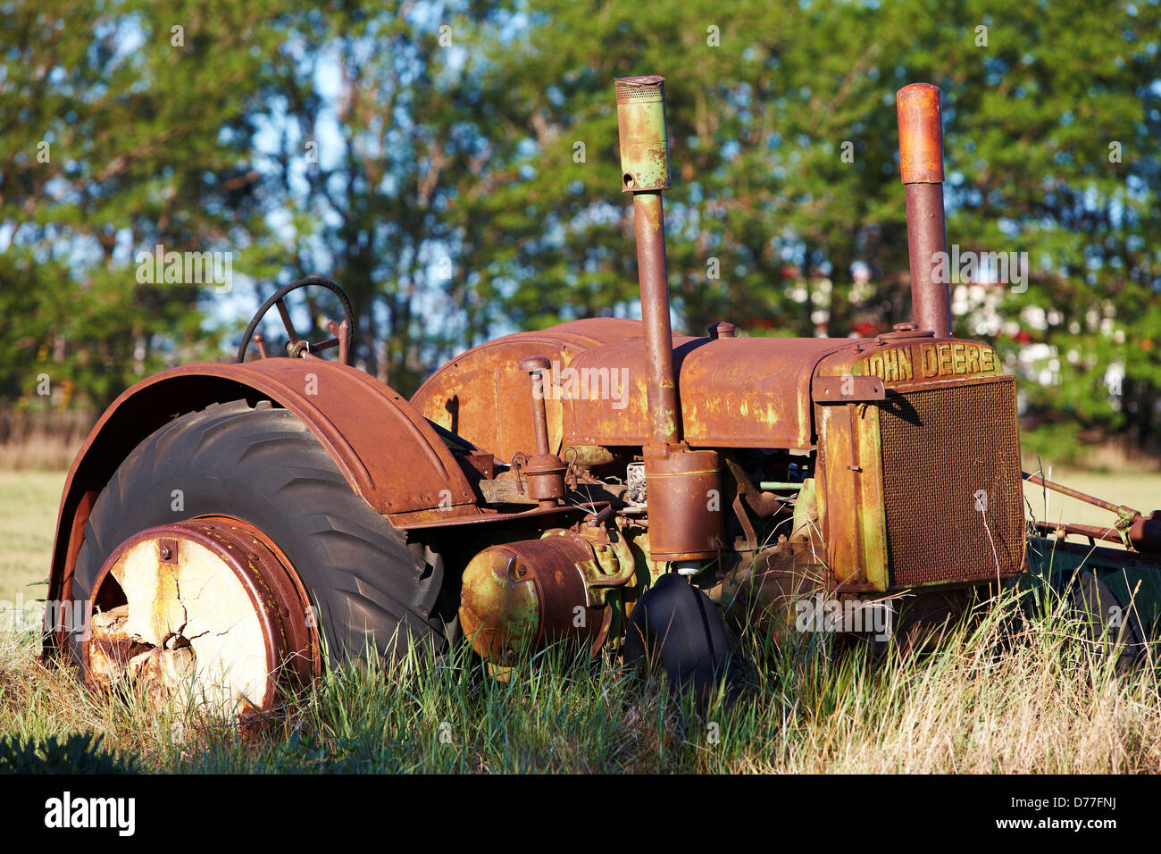 USA Kansas Old rusting farm tractor Stock Photo - Alamy