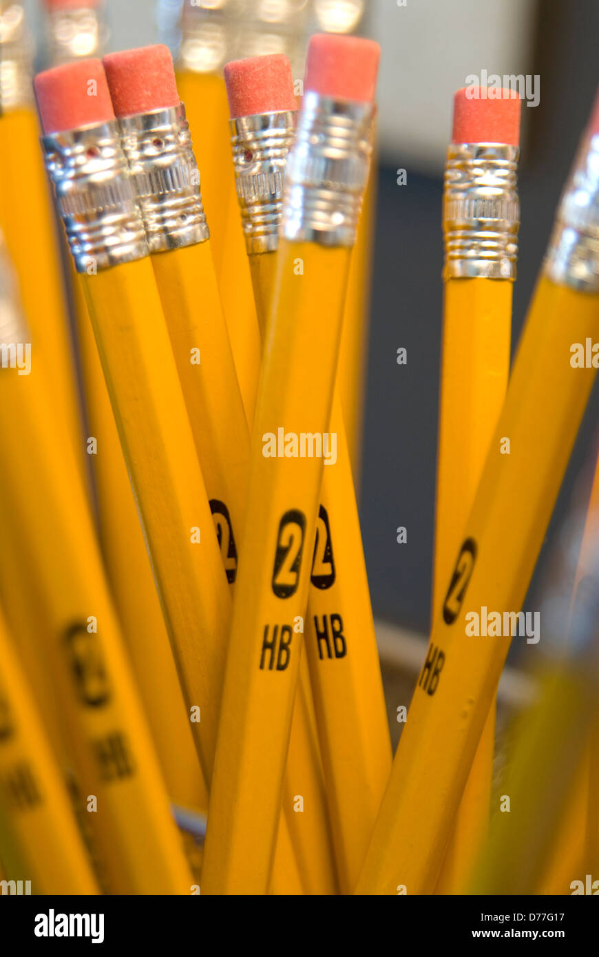 Number 2 lead pencil hi-res stock photography and images - Alamy