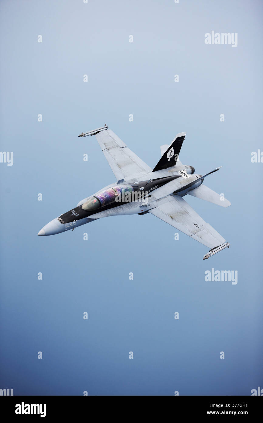 F-18 Hornet in flight Stock Photo - Alamy