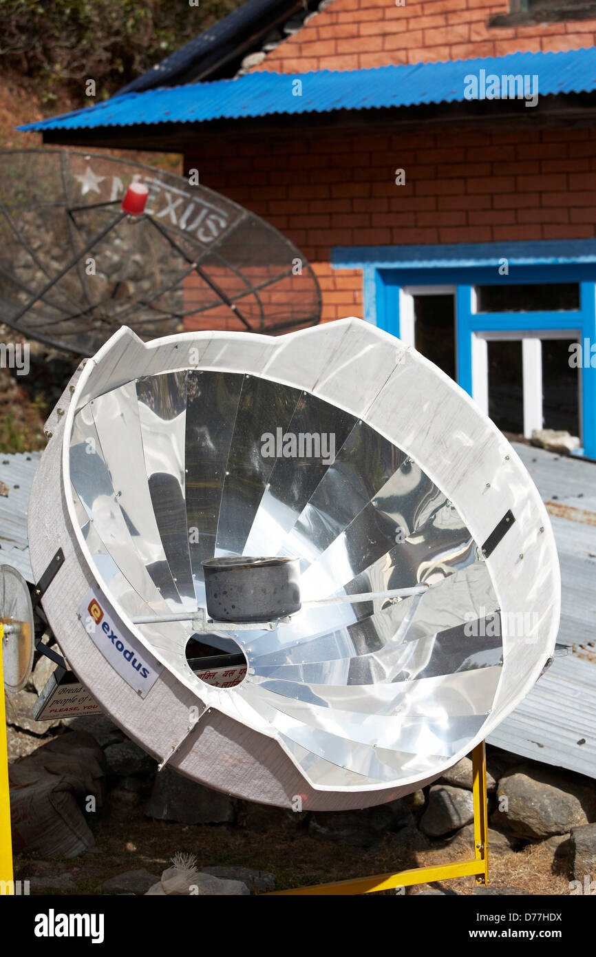 Paraboloid hi-res stock photography and images - Alamy