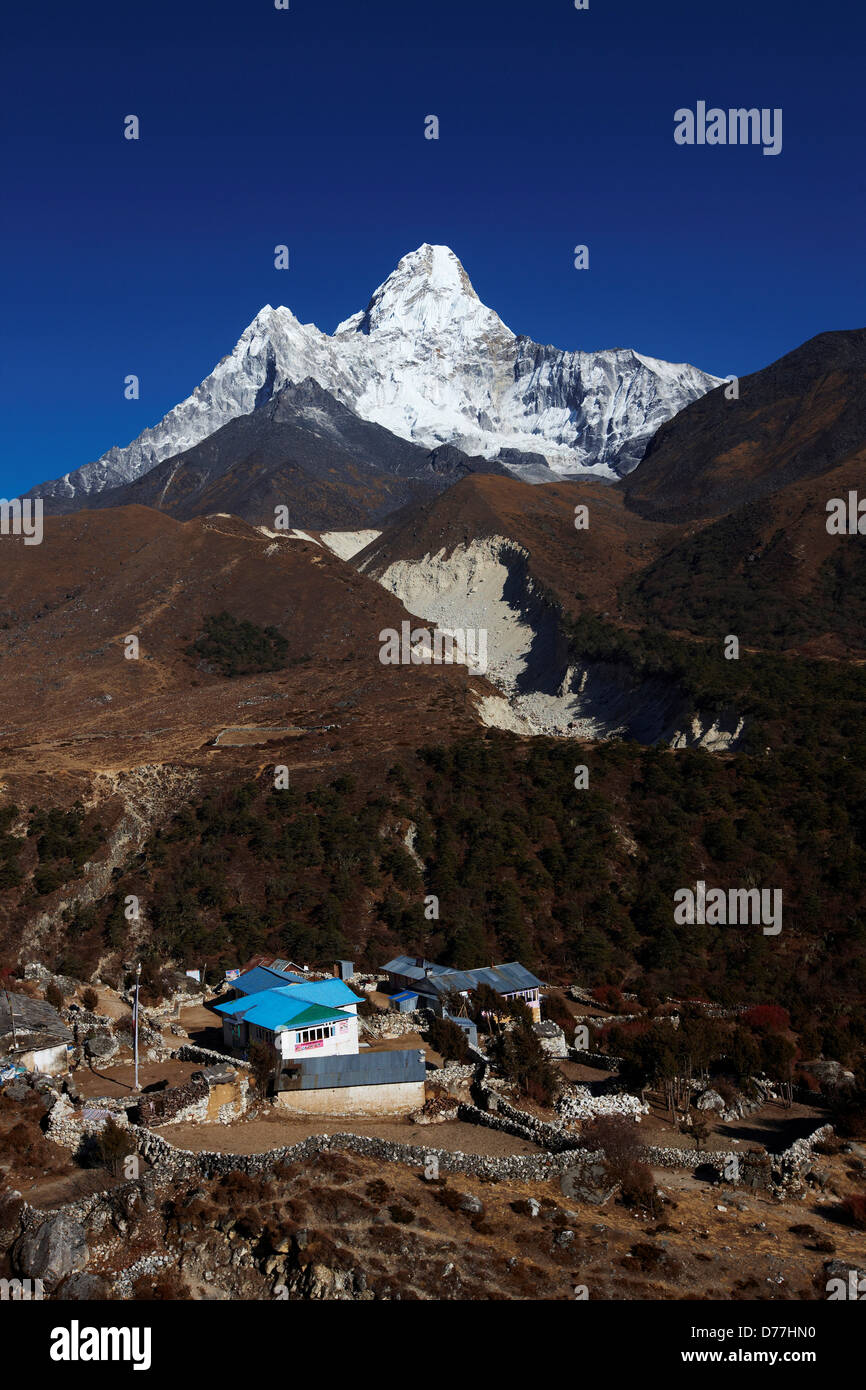 Nepal Himalaya Solukhumbu District Khumbu Pangboche Village below Ama ...