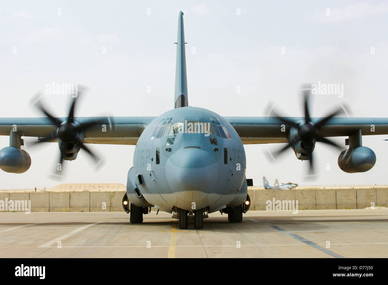Lockheed super hercules hi-res stock photography and images - Alamy