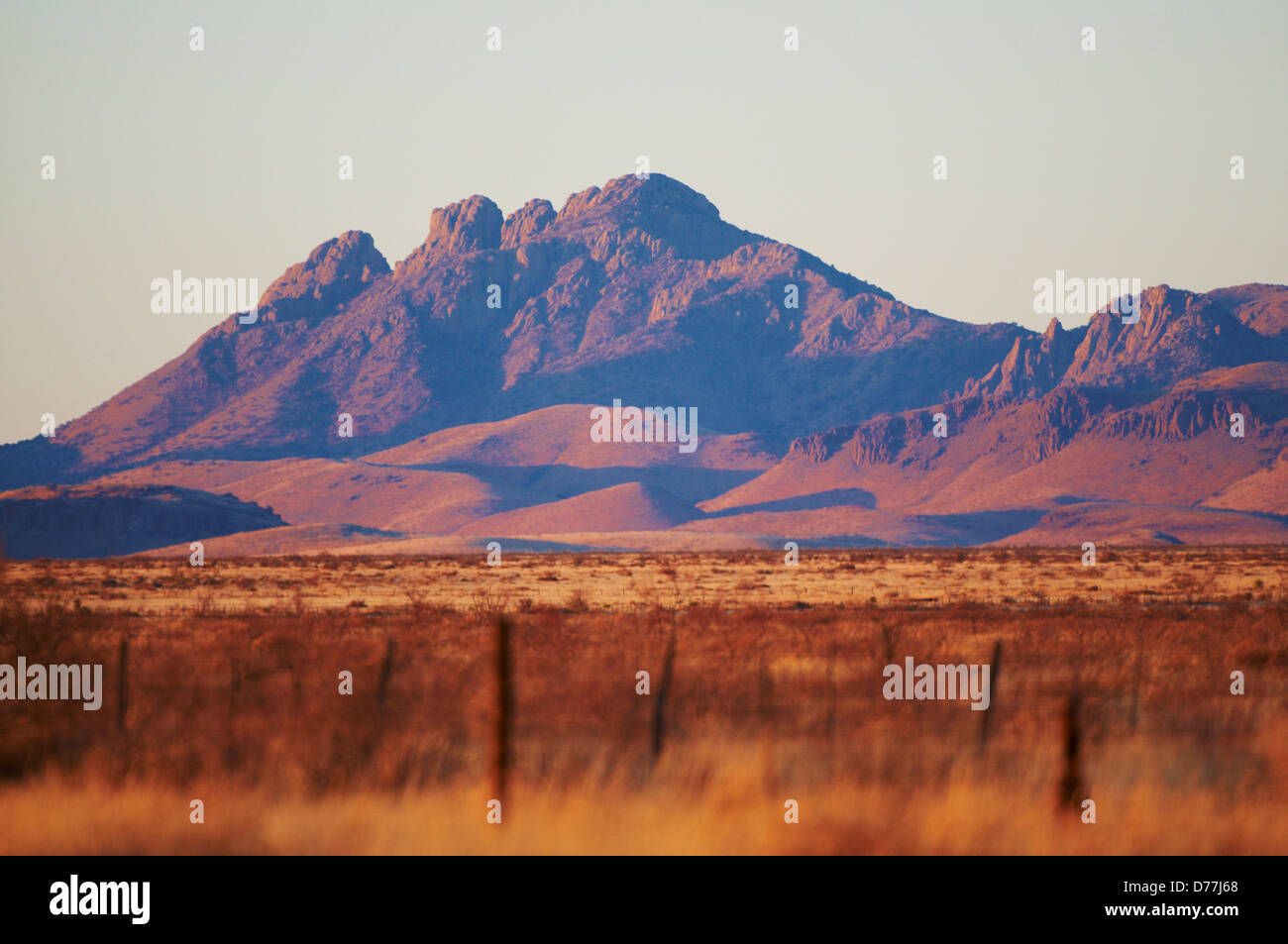 Range of mountains in west texas hi-res stock photography and images ...