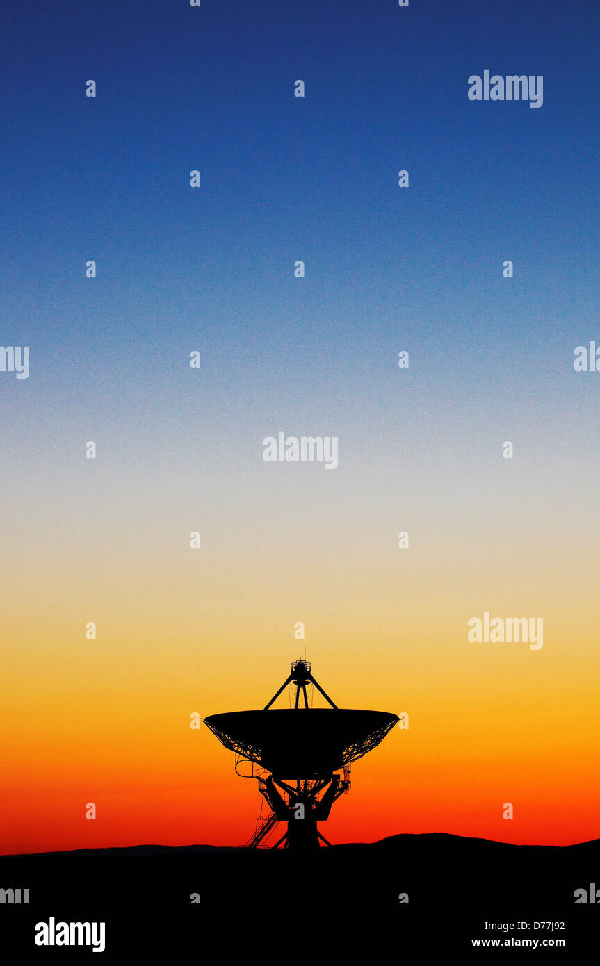 Radio telescope in field Very Large Array National Radio Astronomy ...