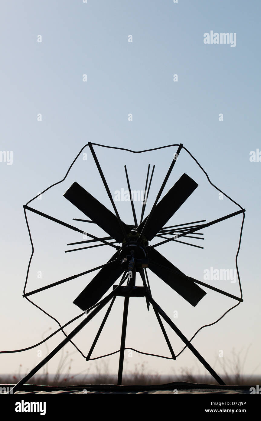 Radio antenna military hi-res stock photography and images - Alamy