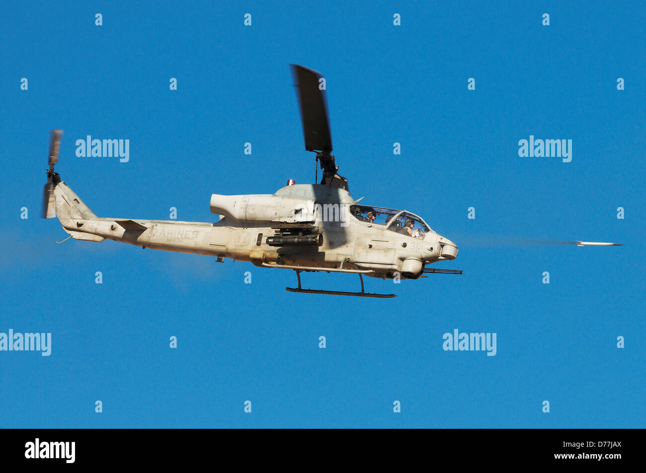 Hydra 70 rocket hi-res stock photography and images - Alamy