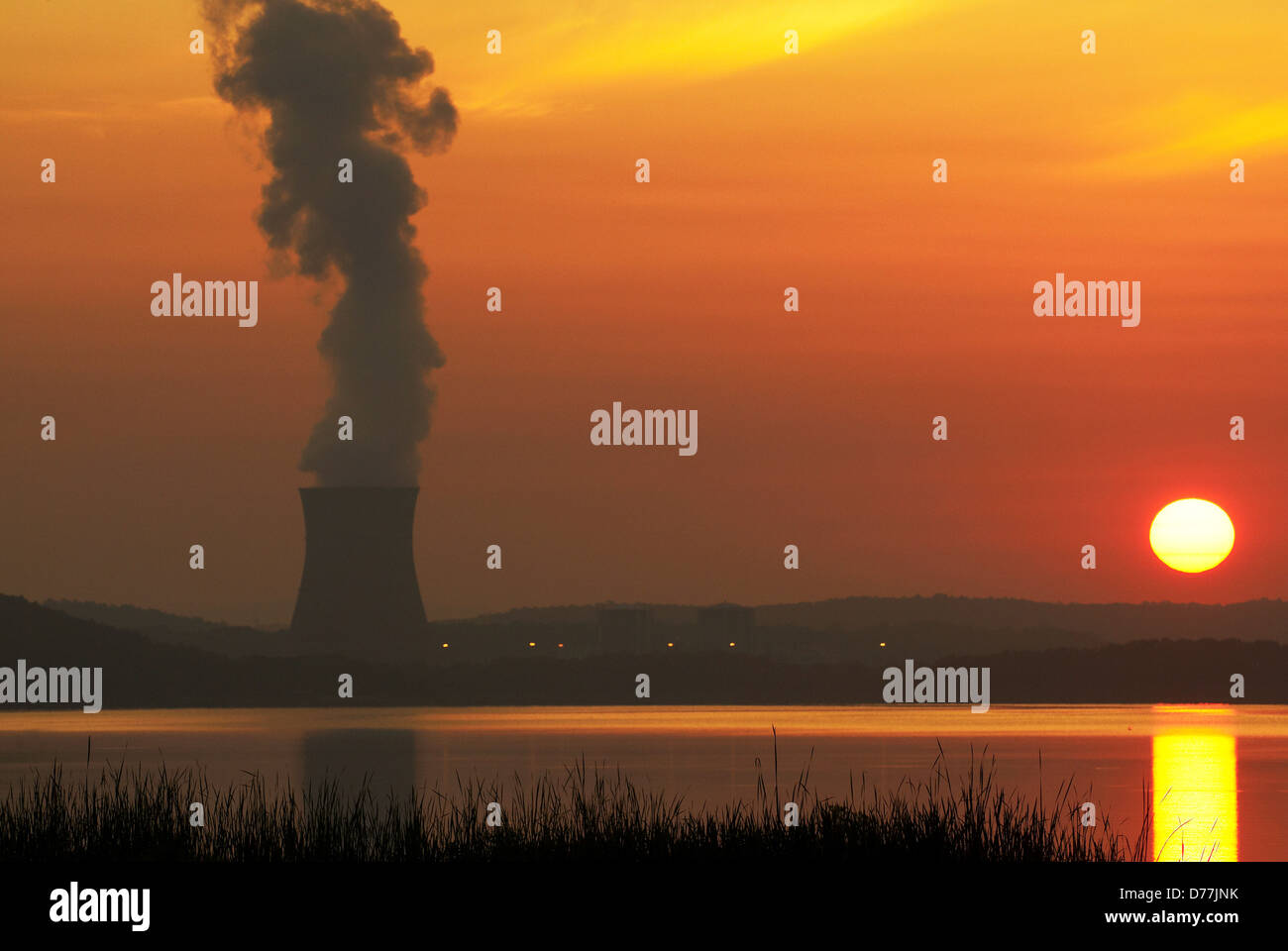 Arkansas nuclear one power plant hi-res stock photography and images ...