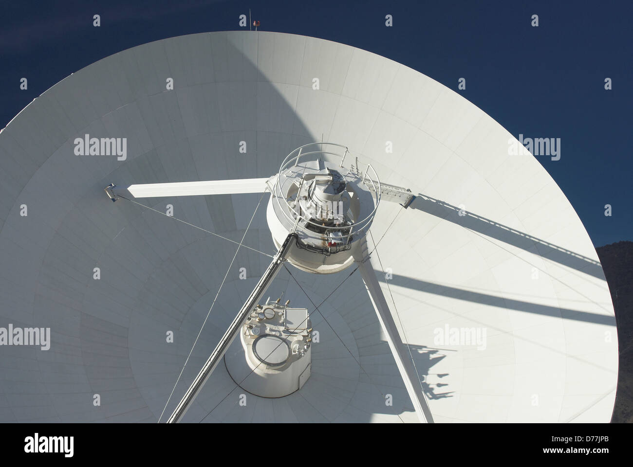 Radio telescope array galaxy hi-res stock photography and images - Alamy