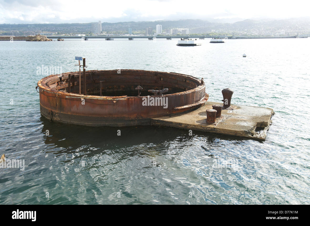 Uss arizona pearl harbor battleship hi-res stock photography and images ...