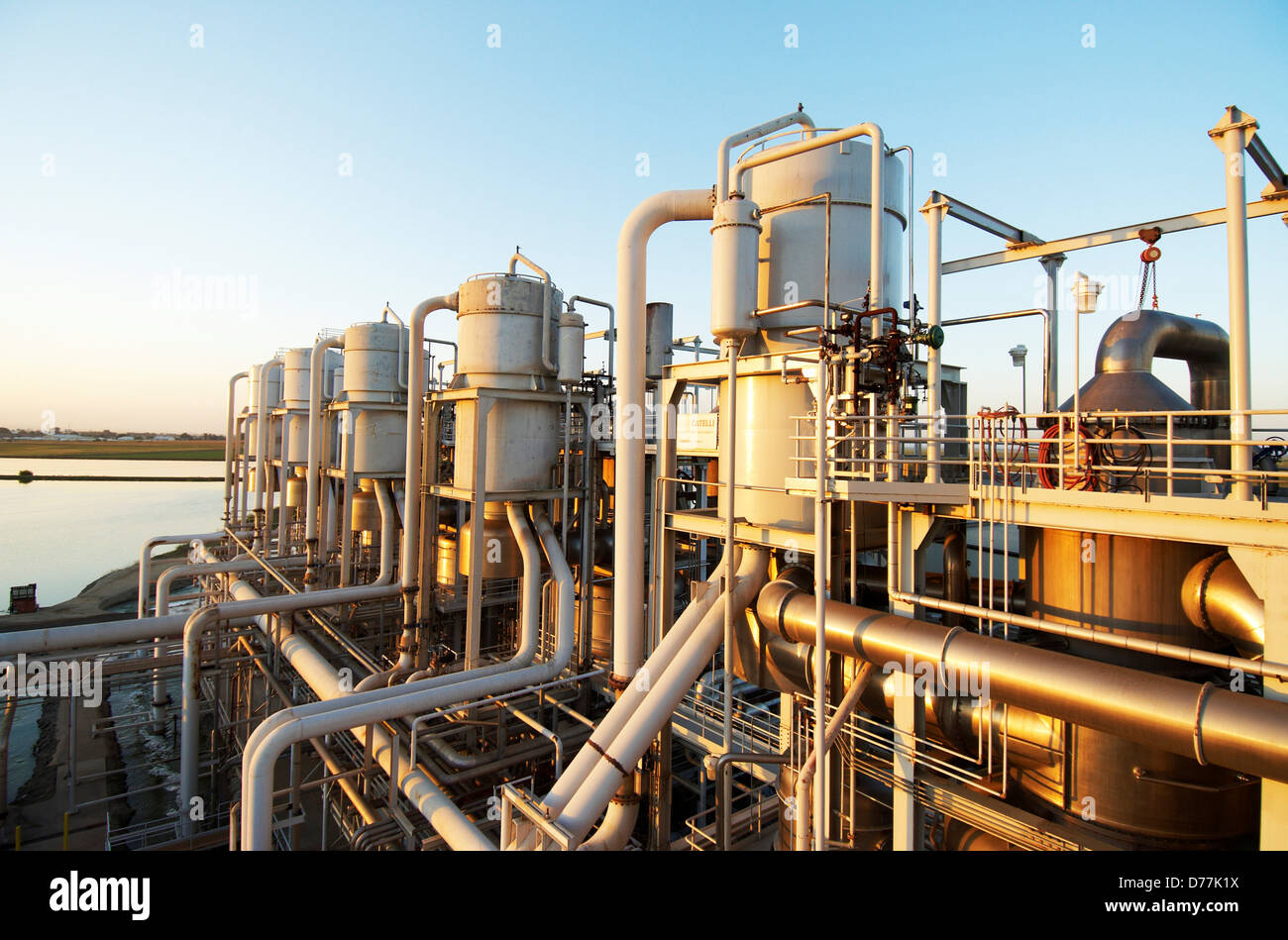 Large tomato processing factory Central Valley California USA Stock ...