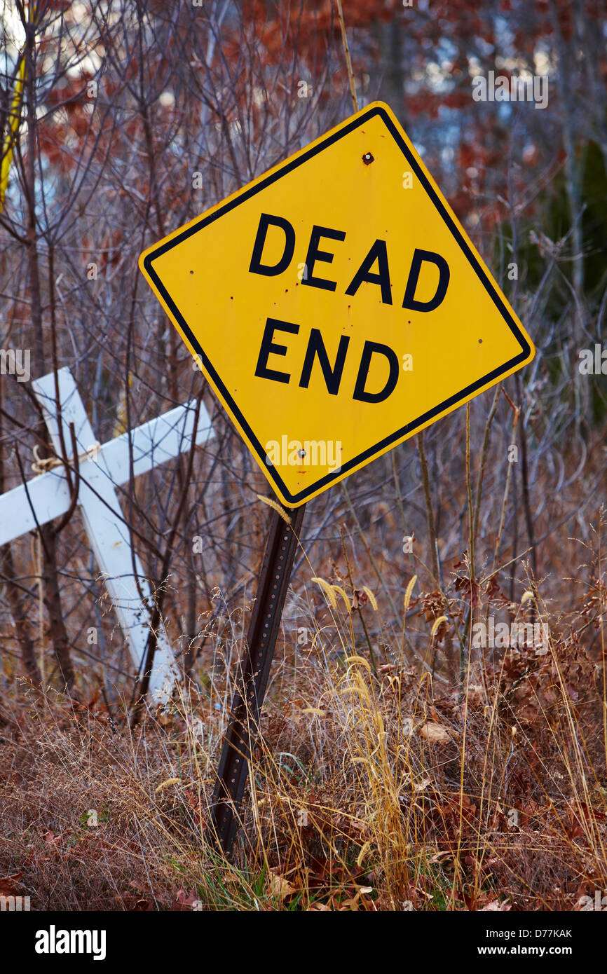 Cross of the dead hi-res stock photography and images - Alamy