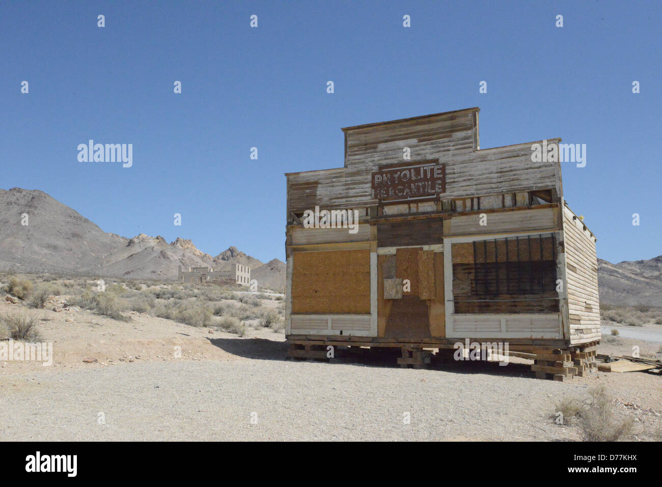 Building at Rhyolite ghost town in Nevada Stock Photo - Alamy