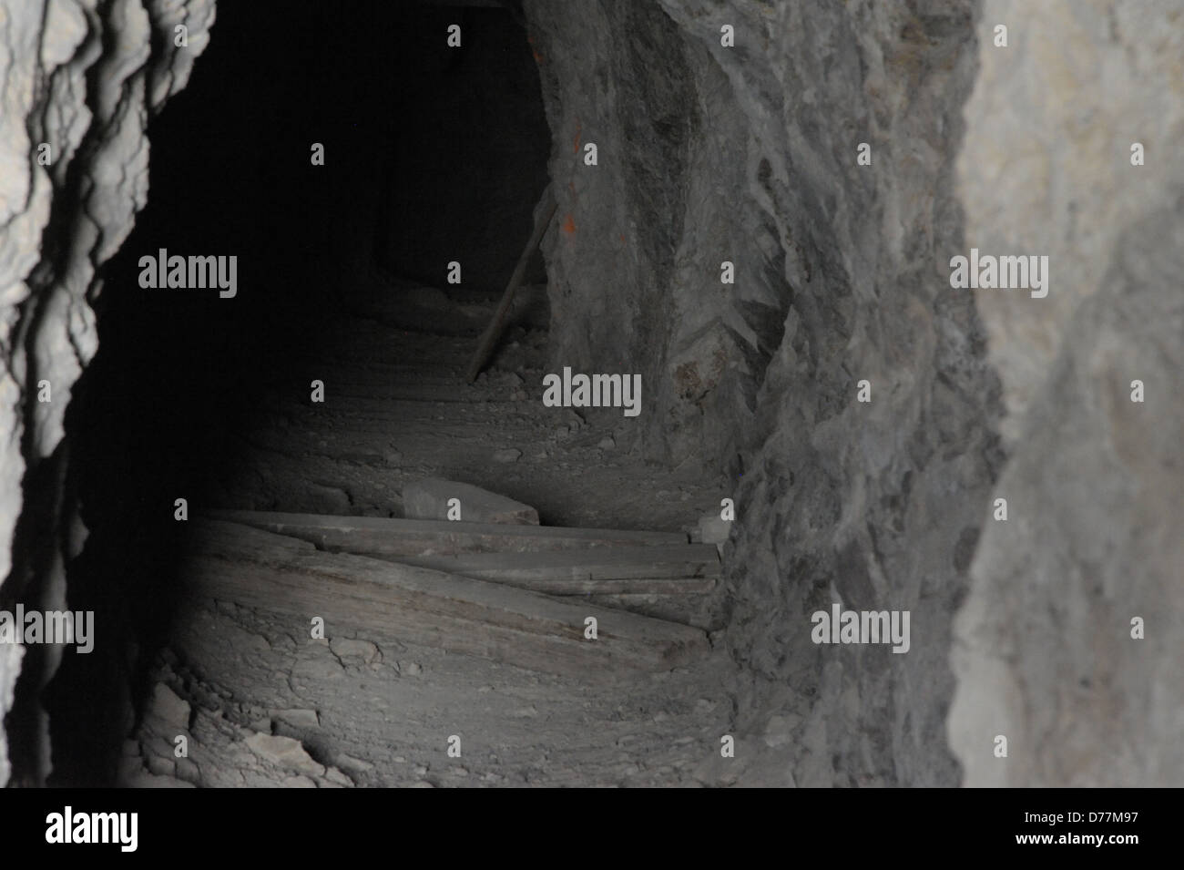 Rhyolite Gold mIne entrance Stock Photo - Alamy