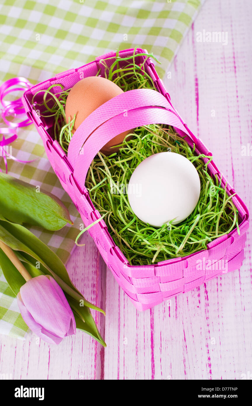 Pink easter basket eggs hi-res stock photography and images - Alamy