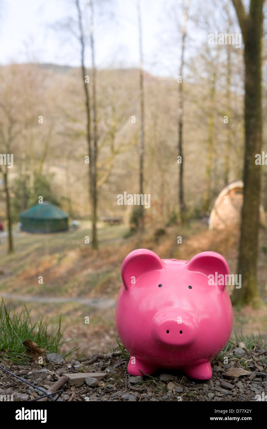 Pod camping hi-res stock photography and images - Alamy