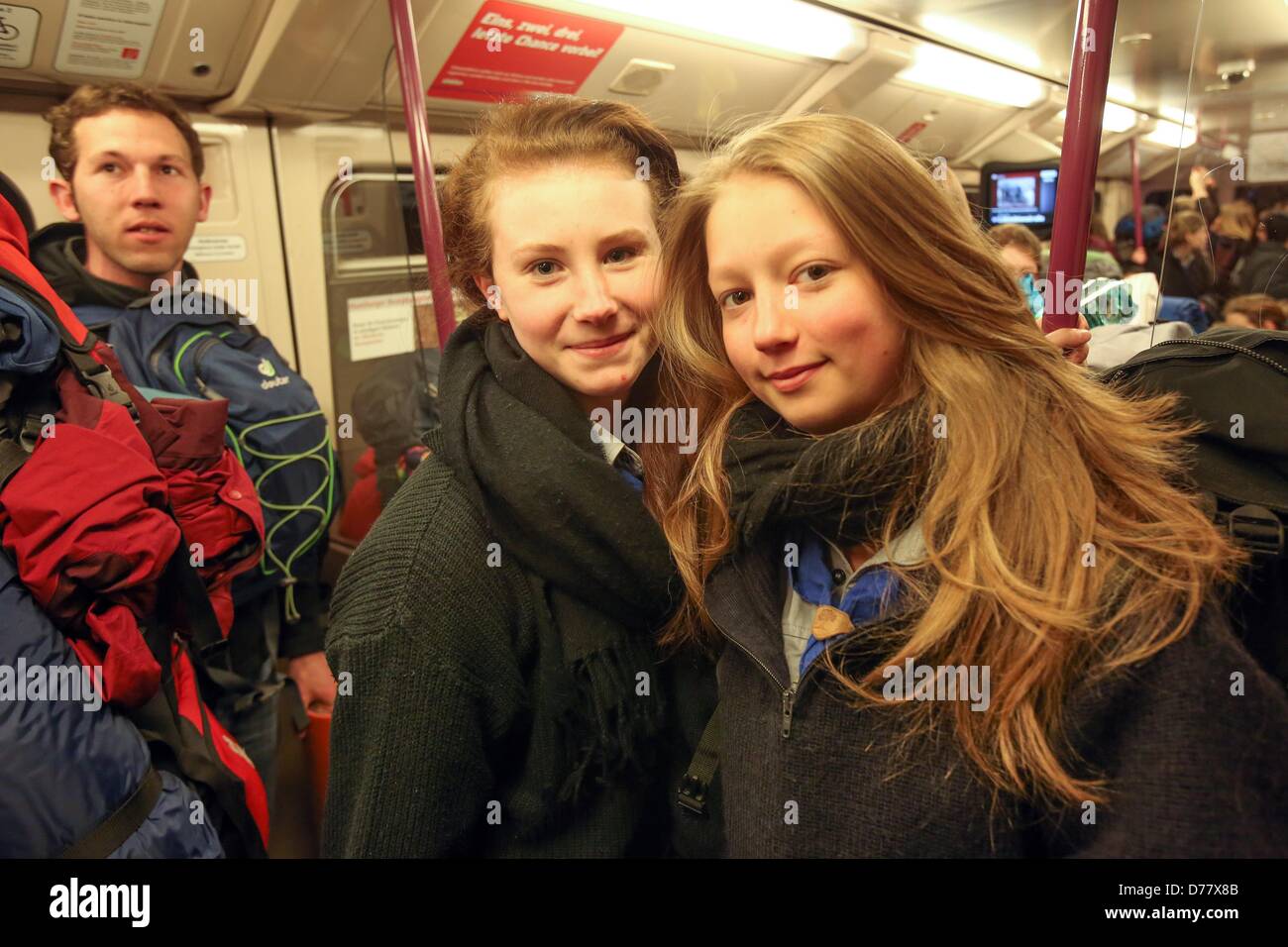 After the arrival of a special train from Tuebingen, Leonie (M), Lena ...