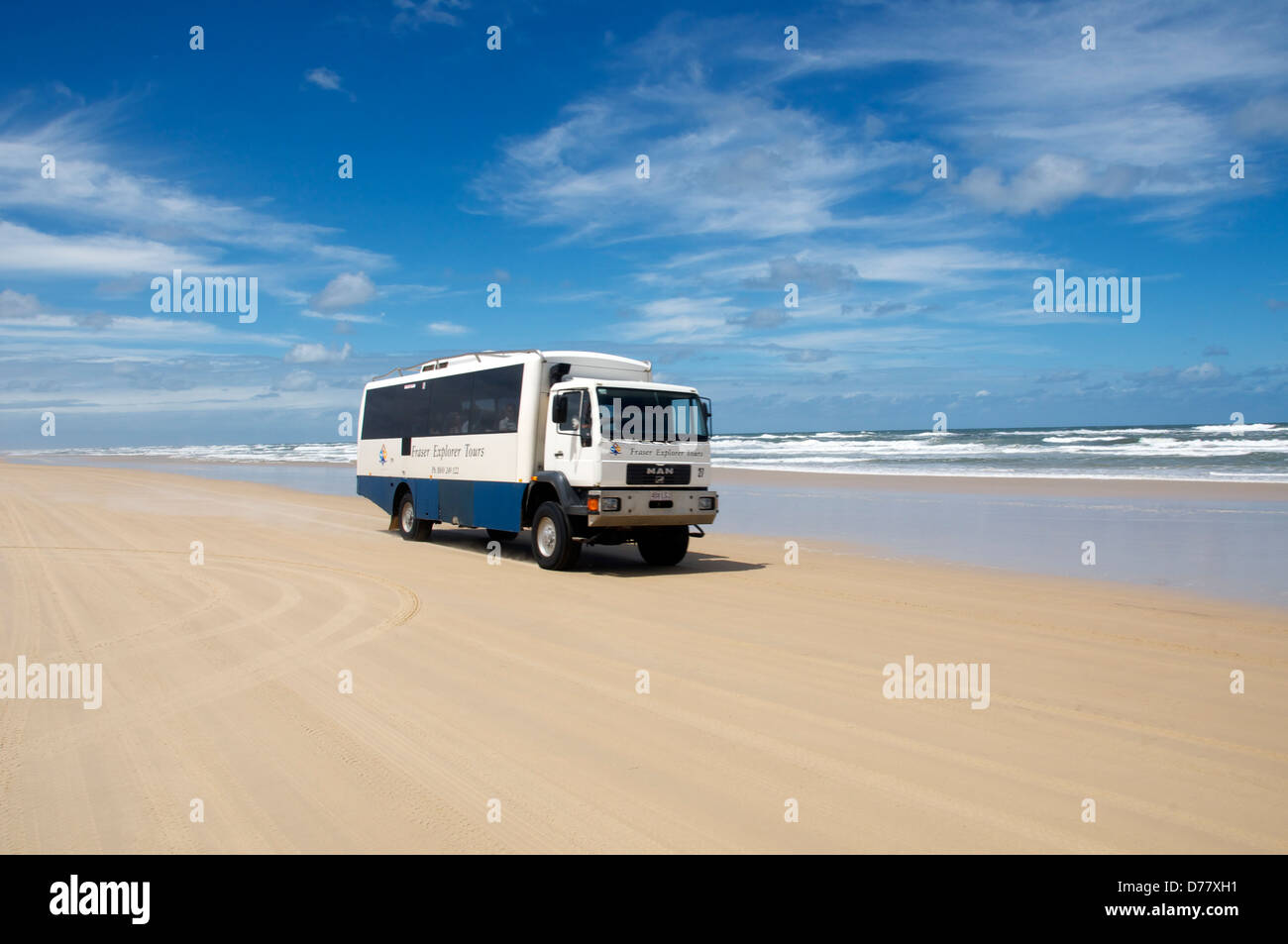 Island tour bus queensland australia hi-res stock photography and ...