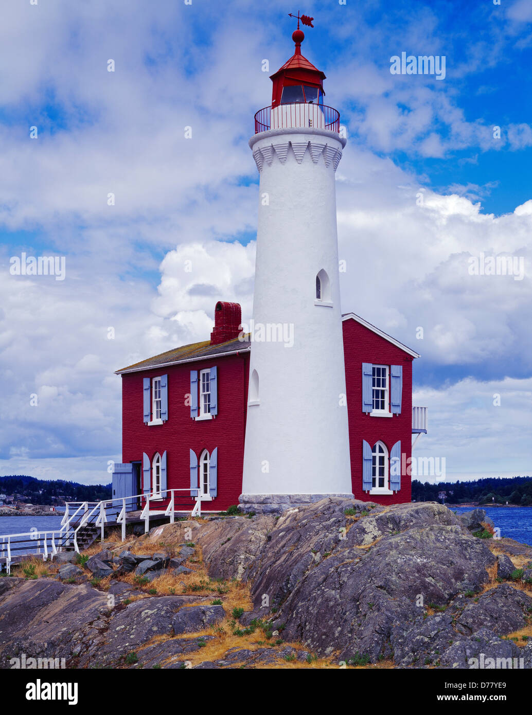 Fisgard Lighthouse built in 1860 entrance to Esquimalt Harbour oldest ...