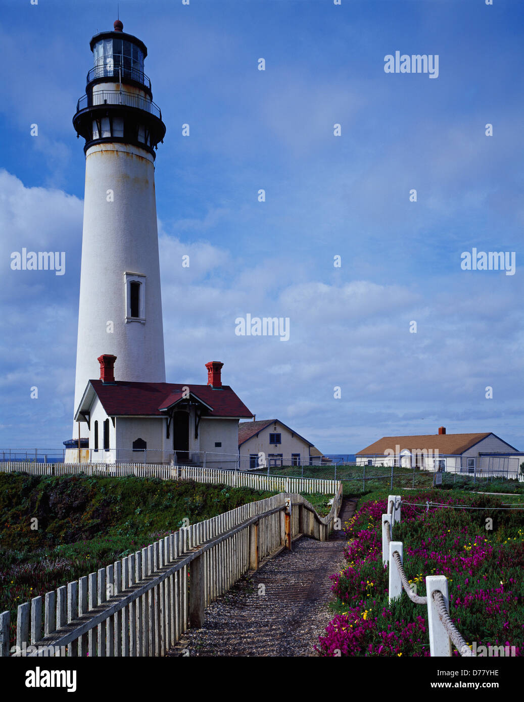 Pigeon Point Lighthouse built in 1872 115-feet-high one tallest ...