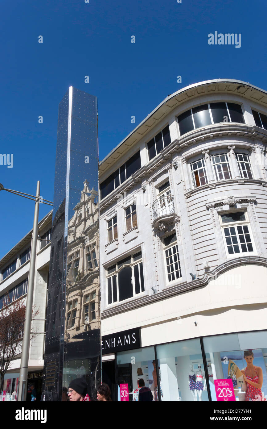 Debenhams Corner in Middlesbrough with Spectra txt a 10 metre high ...