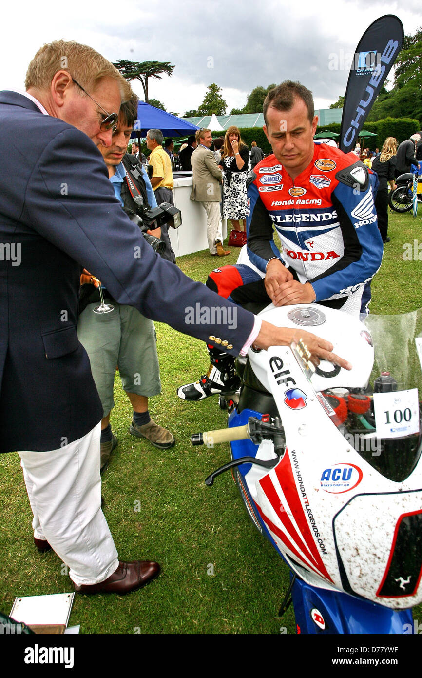 John mcguinness isle man tt hi-res stock photography and images - Alamy