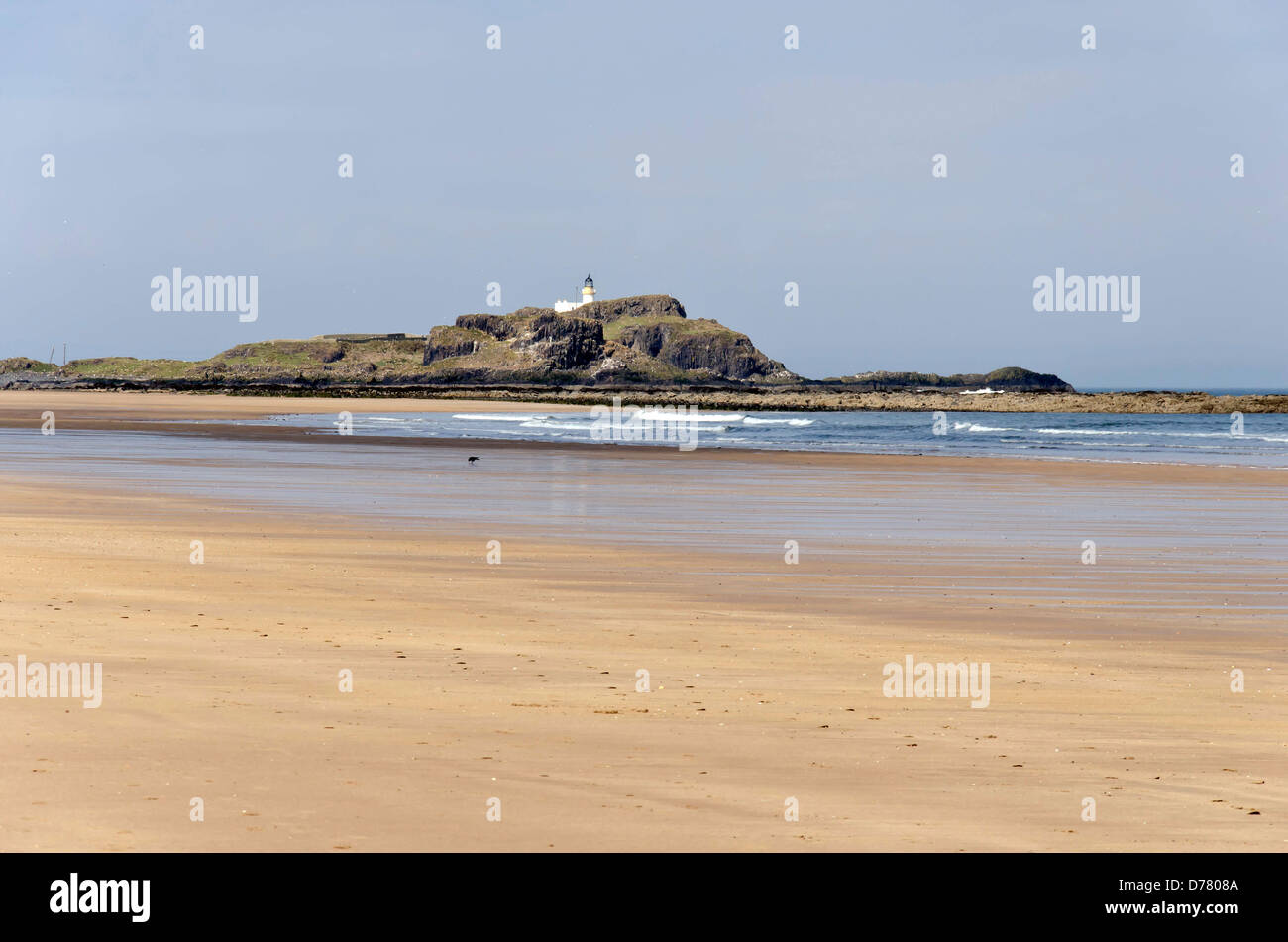 The island of Fidra from the beach near North Berwick in East Lothian ...