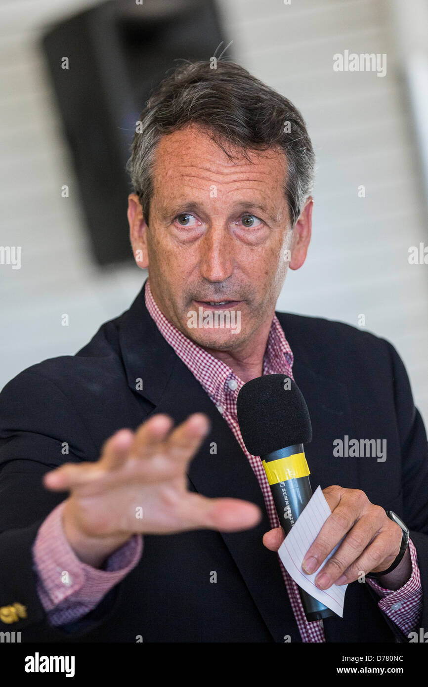 Former Republican Governor Mark Sanford addresses a crowd during the ...