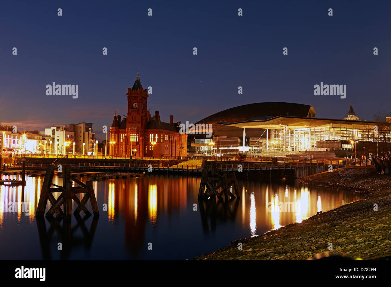 Cardiff bay hi-res stock photography and images - Alamy