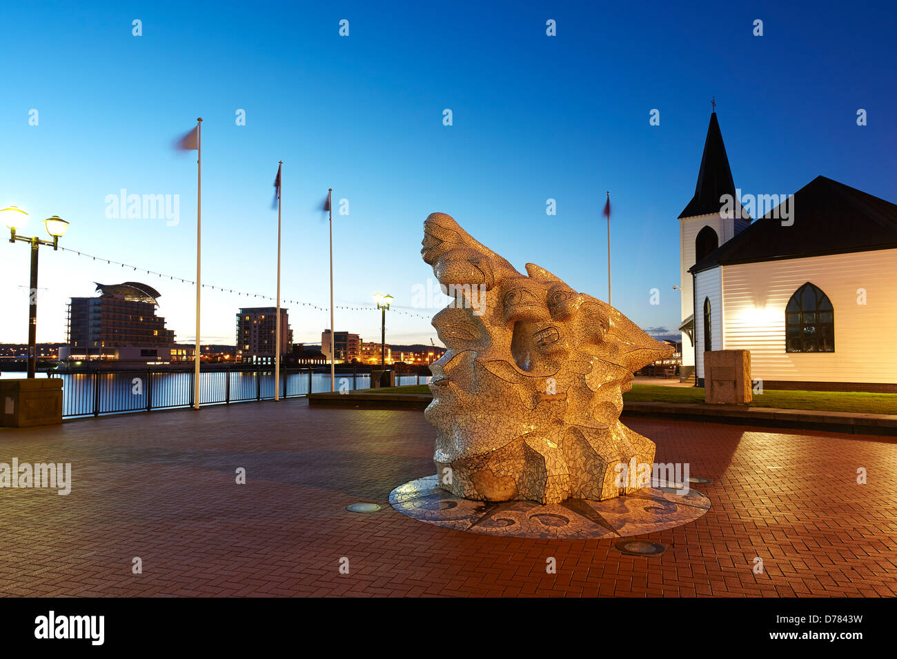 Captain Scott Statue next to the Norwegian Church, Cardiff Bay, Cardiff ...