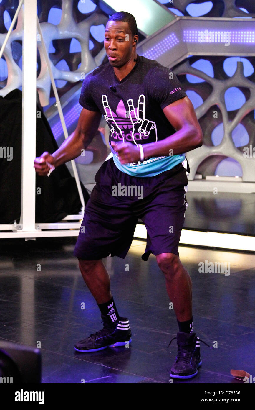 Dwight Howard NBA player for the Orlando Magic appearing on Spanish ...