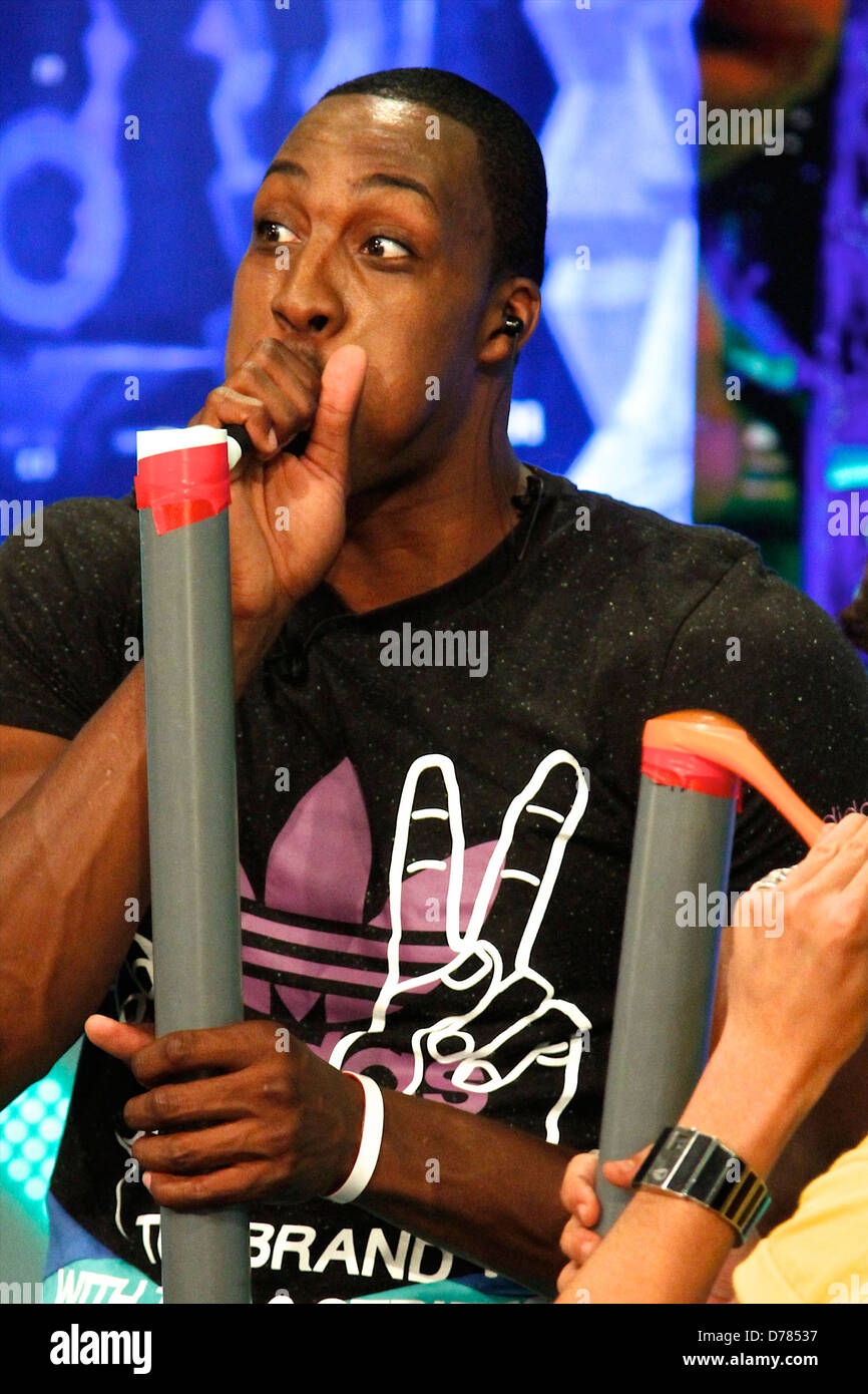 Dwight Howard NBA player for the Orlando Magic appearing on Spanish ...