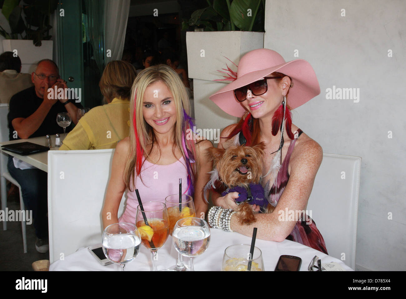Paula LaBaredas and Phoebe Price Phoebe Price takes Paula LaBaredas out ...