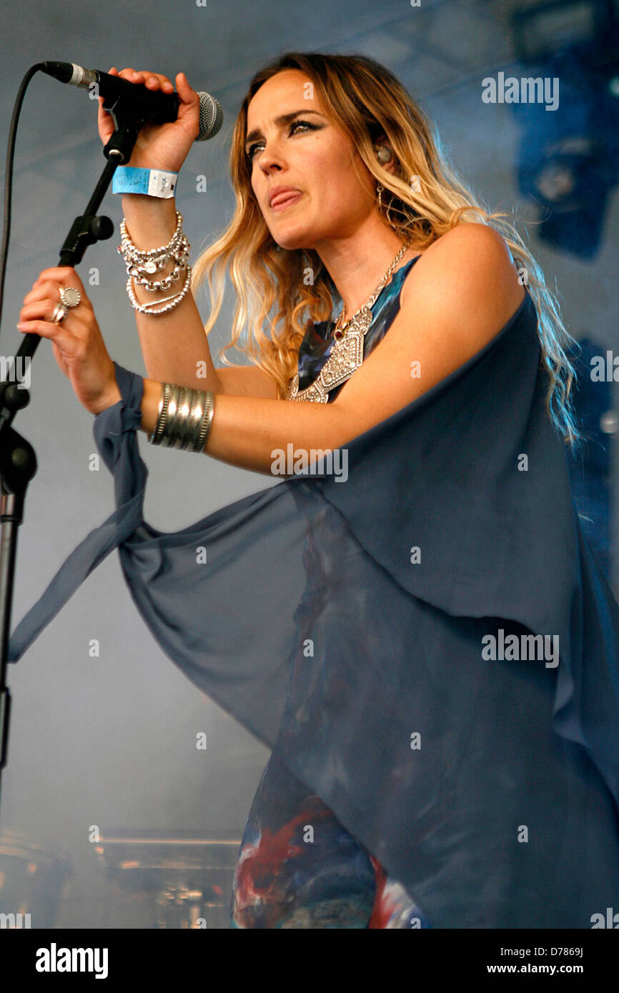 Jess Mills Lounge On The Farm Festival, held on Merton Farm - Day 1 - Performances Canterbury ...