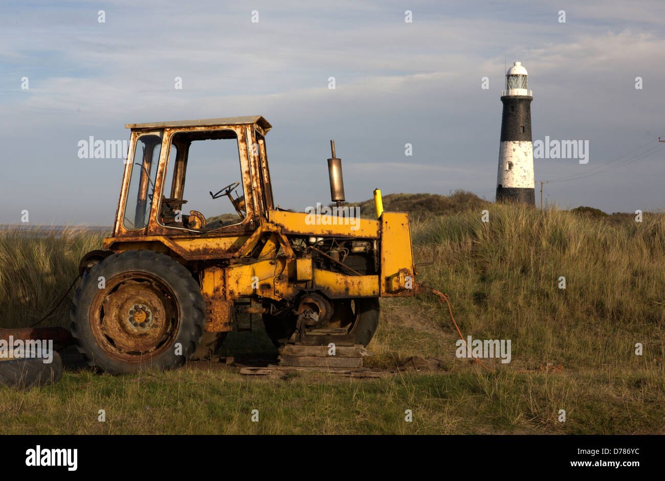 Spurn head pilot lifeboat station hi-res stock photography and images ...
