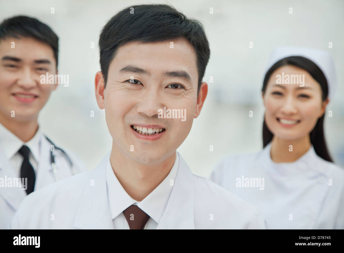 Doctor in black tie stethoscope hi-res stock photography and images - Alamy