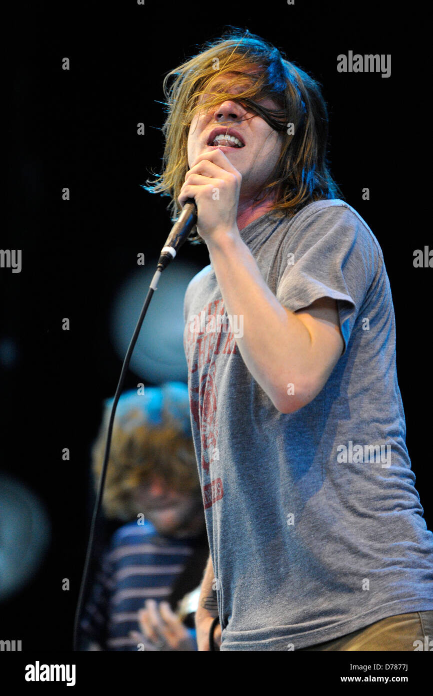 Matthew Shultz Cage The Elephant performs on stage at the Molson ...